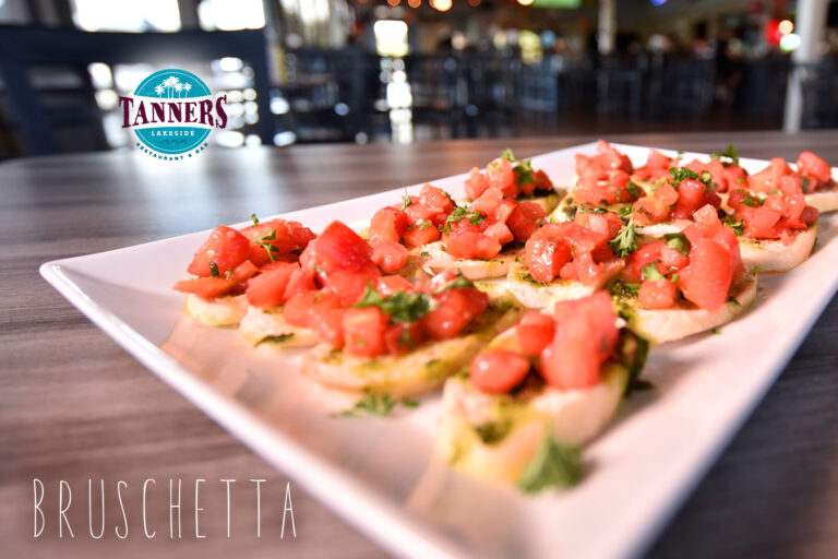 Tanners Lakeside | Restaurant and Bar in Winter Haven, FL | 1006 South ...